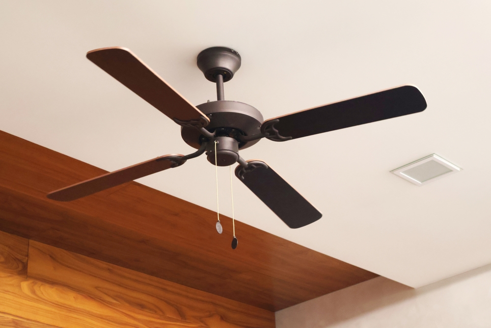 Why Your Ceiling Fan Wobbles in Summer—and How to Fix It - One Man And ...